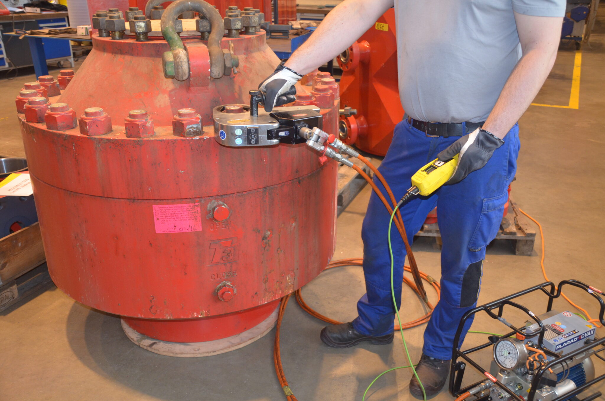 Hydraulic Torque Wrench | Precision & Performance by Plarad
