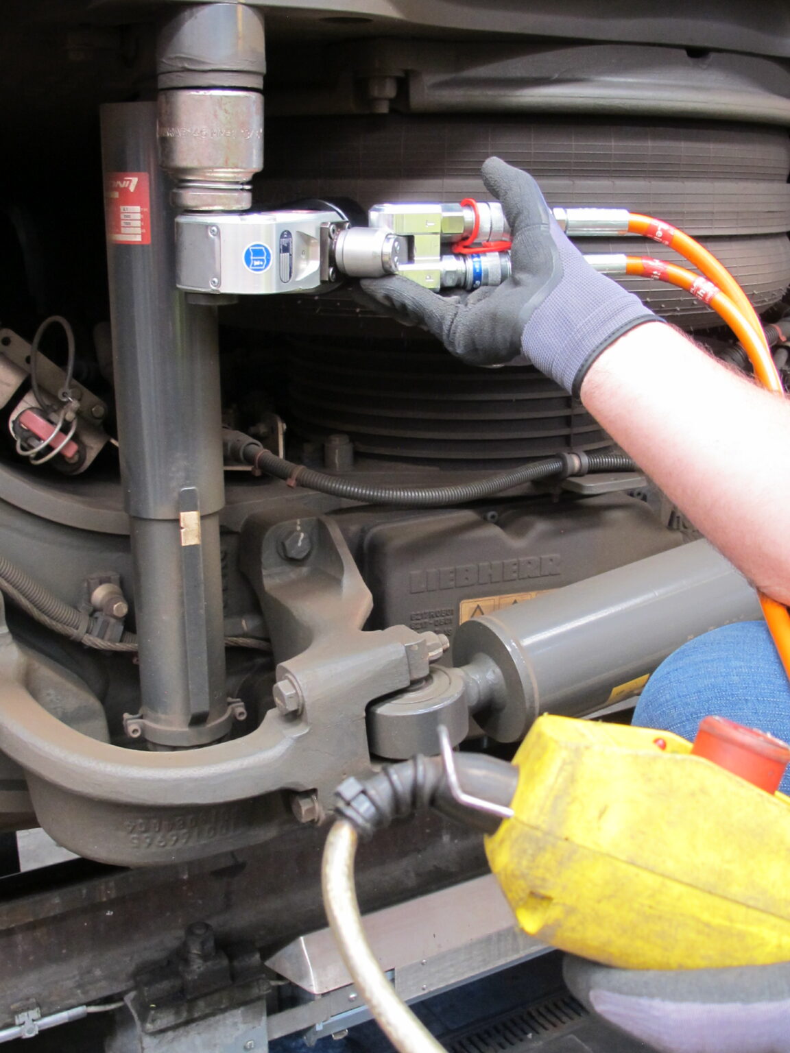 Hydraulic Torque Wrench | Precision & Performance by Plarad