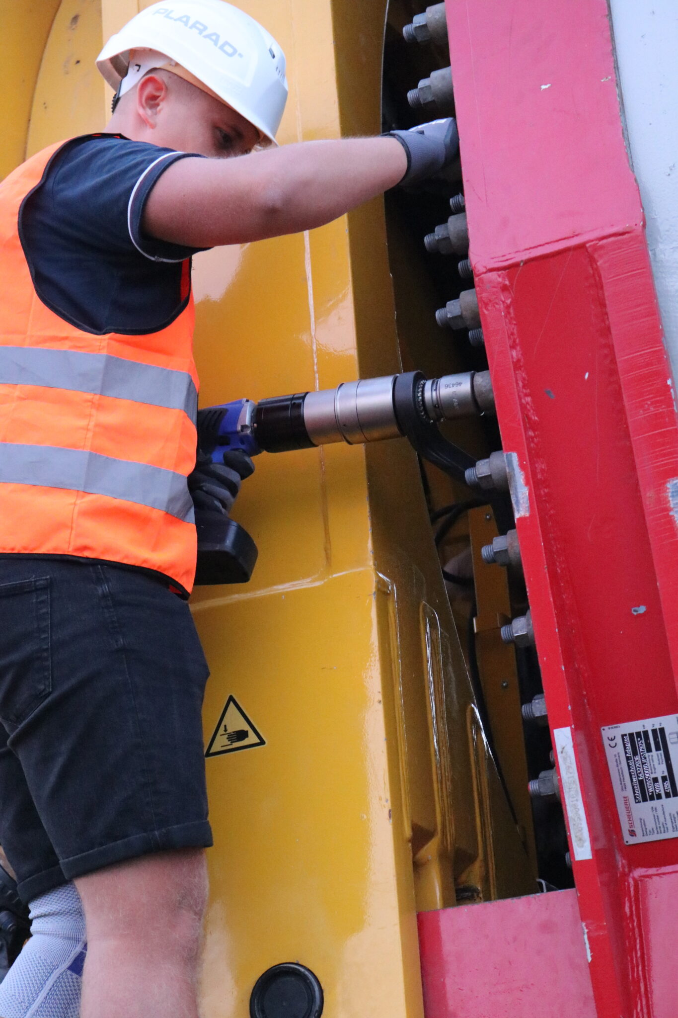 Battery Nutrunner | Plarad